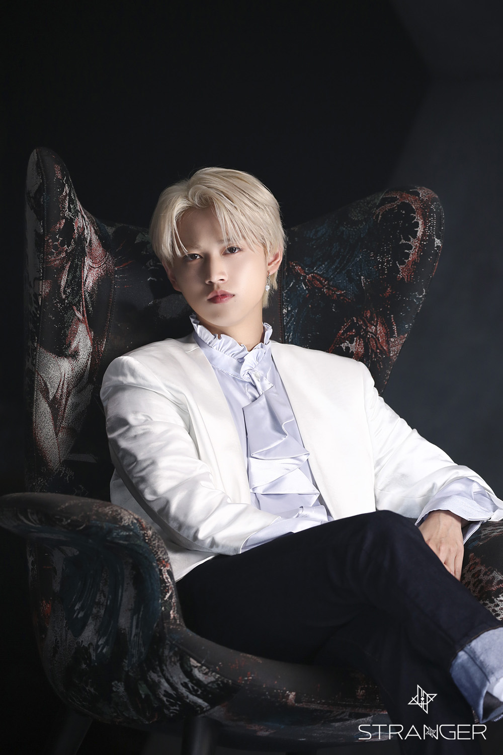 JO1 4TH SINGLE『STRANGER』特設ページ ビハインドフォト追加｜JO1 OFFICIAL SITE